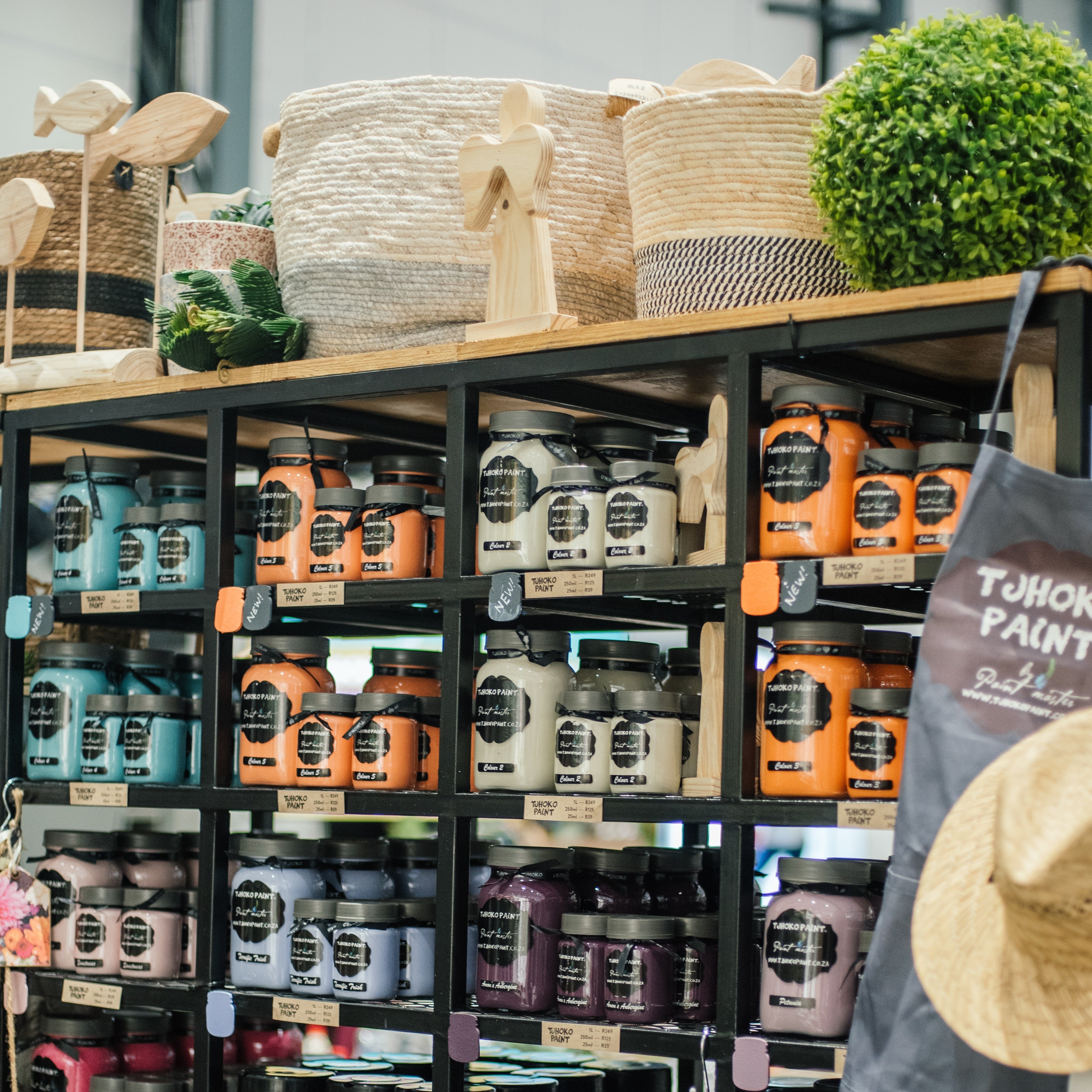 Tjhoko Paint: All-In-One Chalk Paint
